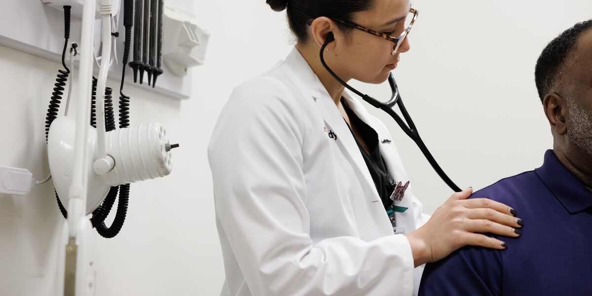 FIT Test or Colonoscopy: What’s the Difference? | Grady Health
